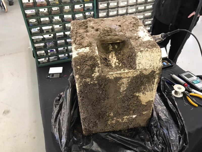 Crusty: The Story Of The Mac SE That Could | Hackaday