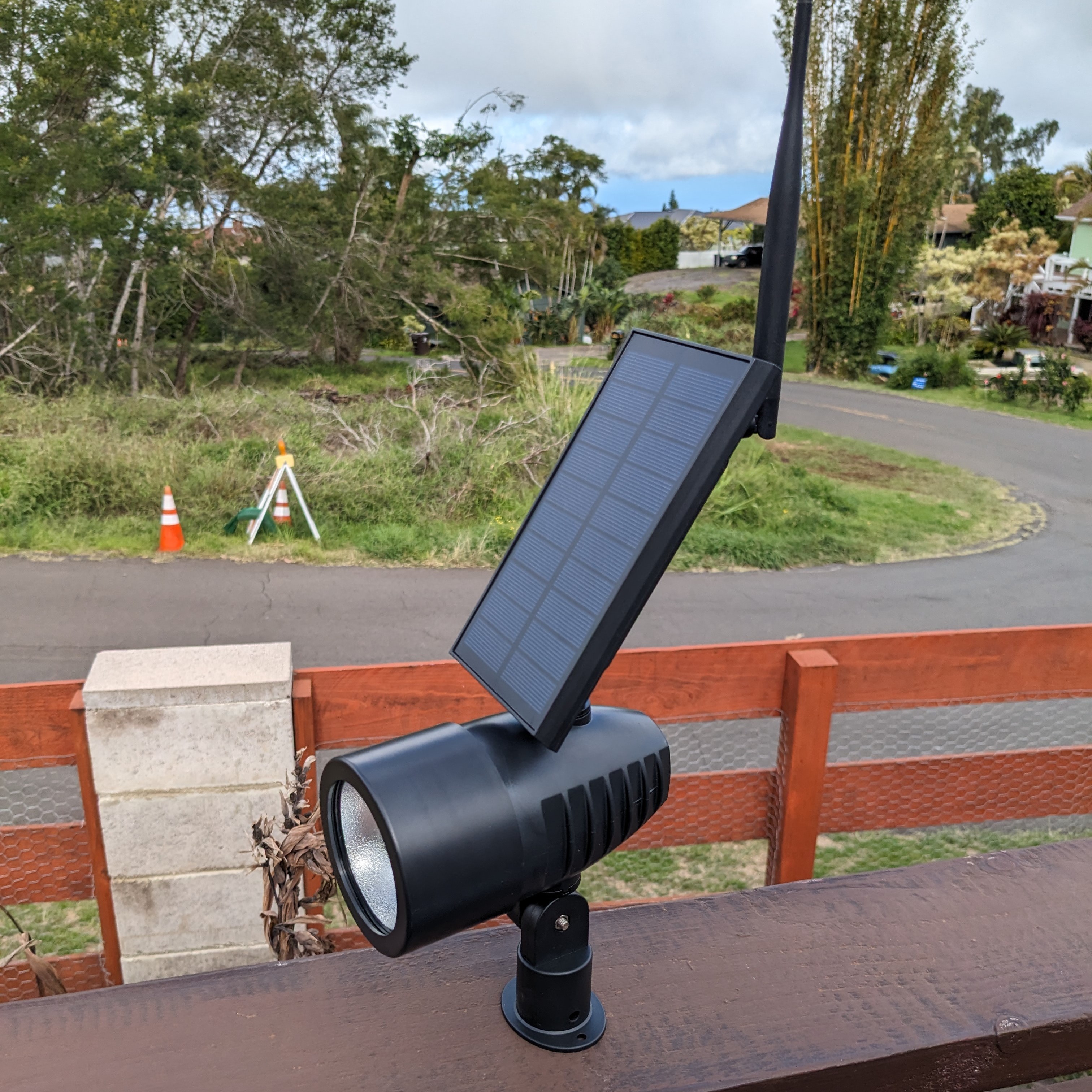 via HACKADAY: Garden Light Turned Mesh Network Node – This Week in ...