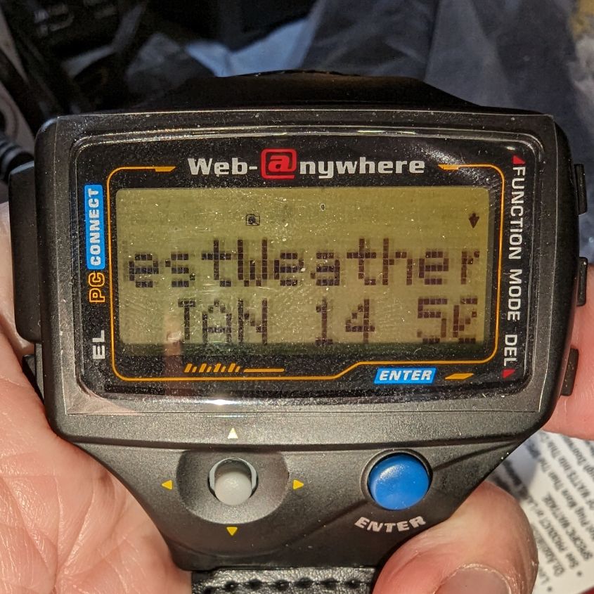 Reverse-Engineering The Web-@nywhere Watch For 2001-Era Smartwatch Action | Hackaday