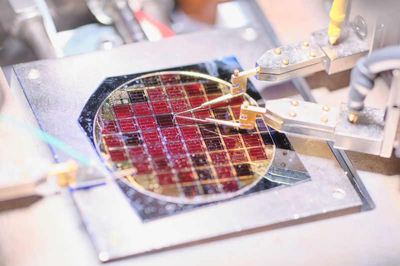 Stacking Solar Cells Is A Neat Trick To Maximise Efficiency | Hackaday