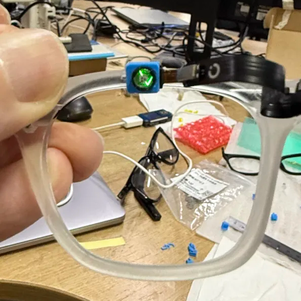 Brilliant Labs Has New Smart Glasses, With A New Display | Hackaday