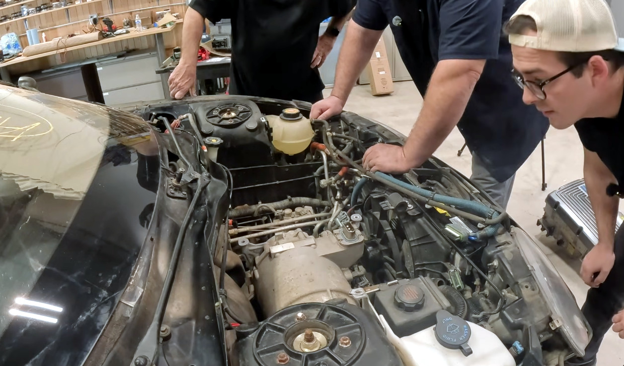 Raising A GM EV1 From The Dead | Hackaday